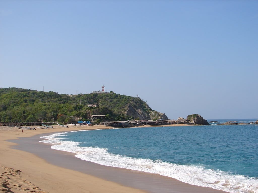 Faro de Bucerias Michoacan Las mejores playas de Mexico